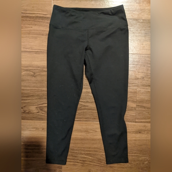 Zella | Pants & Jumpsuits | Zella Active Cropped Capri Leggings Wo Side ...